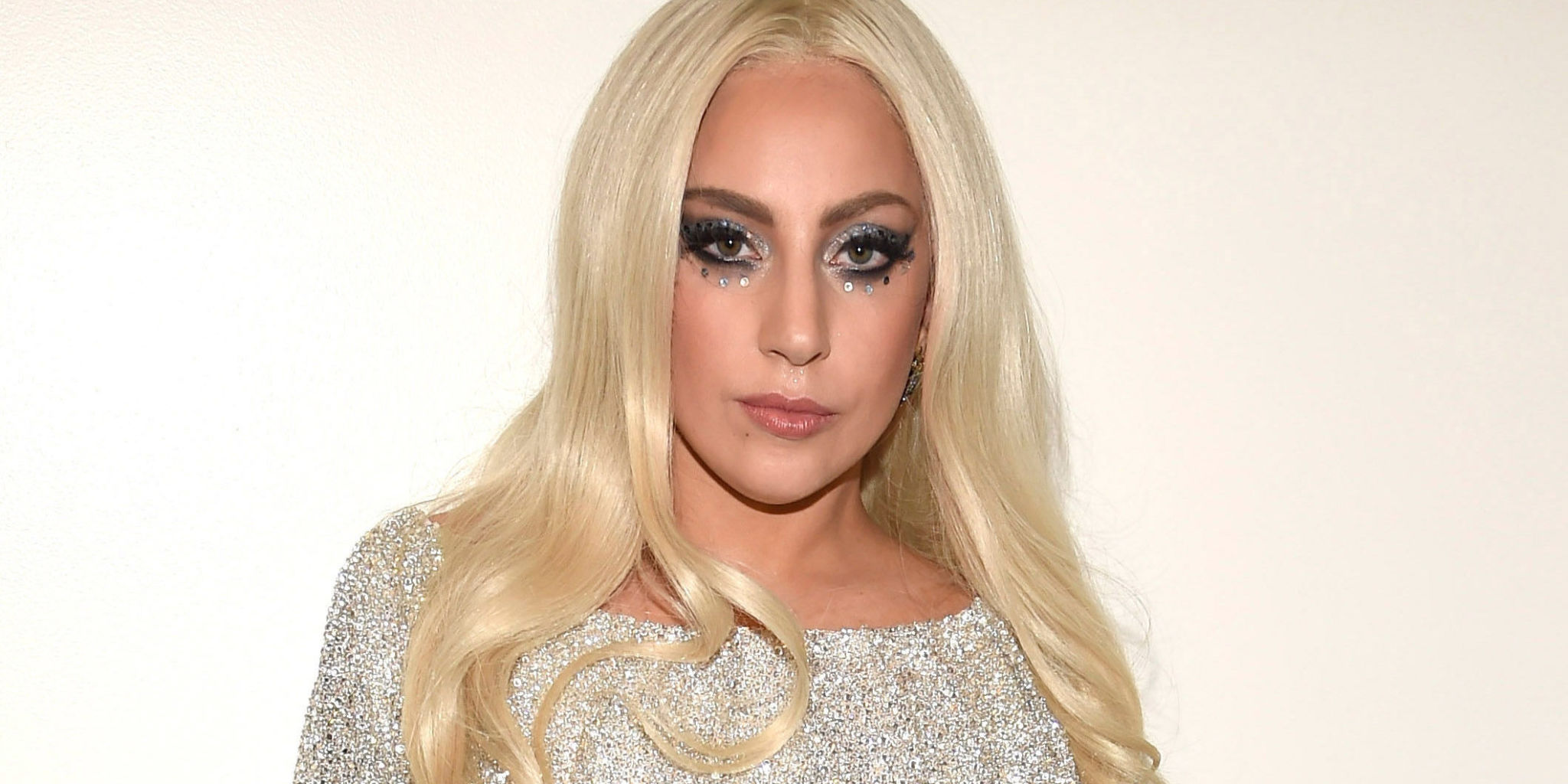 Lady Gaga Mince Vs Ronde Lady Gaga's Raw Meat Dress: But Is Offal MTV