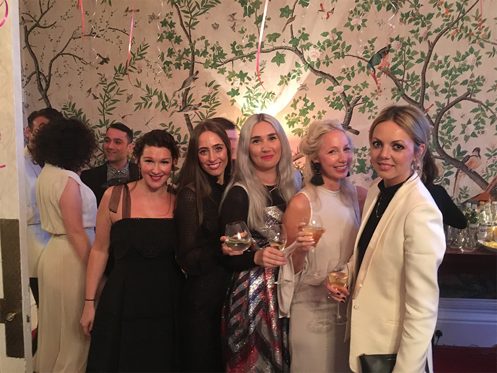 How To Throw The Best 30th Birthday Party – Party Packs